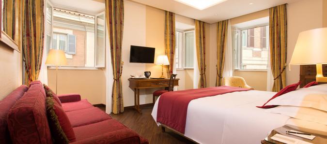 Hotel in The Historic Centre of Rome | Hotel Nazionale Roma