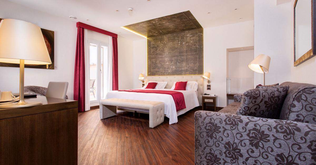 Executive Room With Terrace | Hotel Nazionale Rome