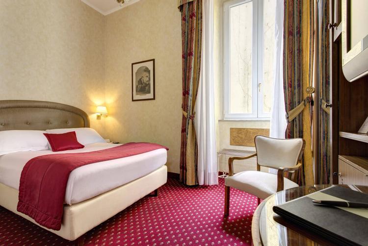 Hotel Rooms & Suites in Rome | Hotel Nazionale Rome